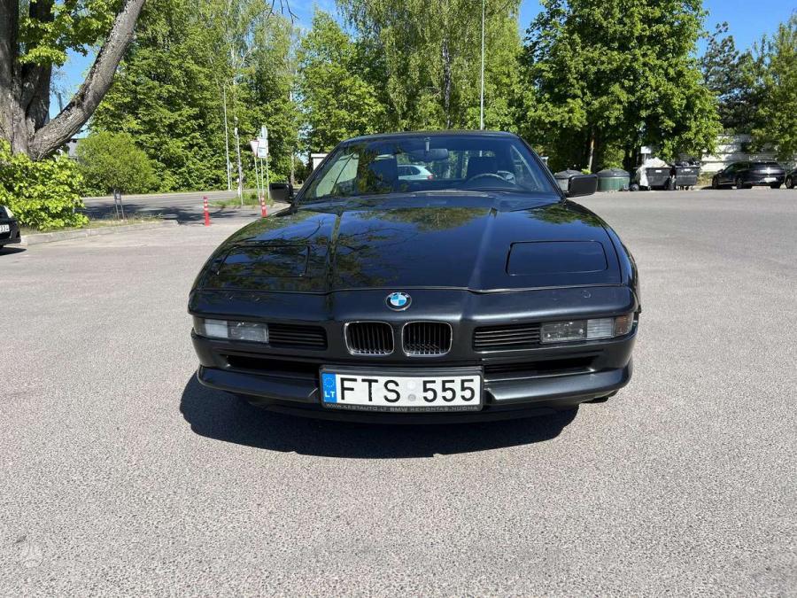 Grey BMW 850 1990 in Vilnius, with an engine capacity of 4.99 L and mileage of 135 thousand km for 27100 €, photo 4 on AUTOMOTO.COM.LV