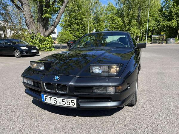 Grey BMW 850 1990 in Vilnius, with an engine capacity of 4.99 L and mileage of 135 thousand km for 27100 €, photo 4 on AUTOMOTO.COM.LV