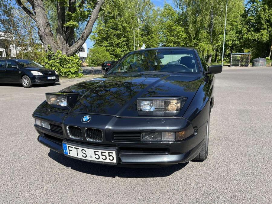 Grey BMW 850 1990 in Vilnius, with an engine capacity of 4.99 L and mileage of 135 thousand km for 27100 €, photo 5 on AUTOMOTO.COM.LV