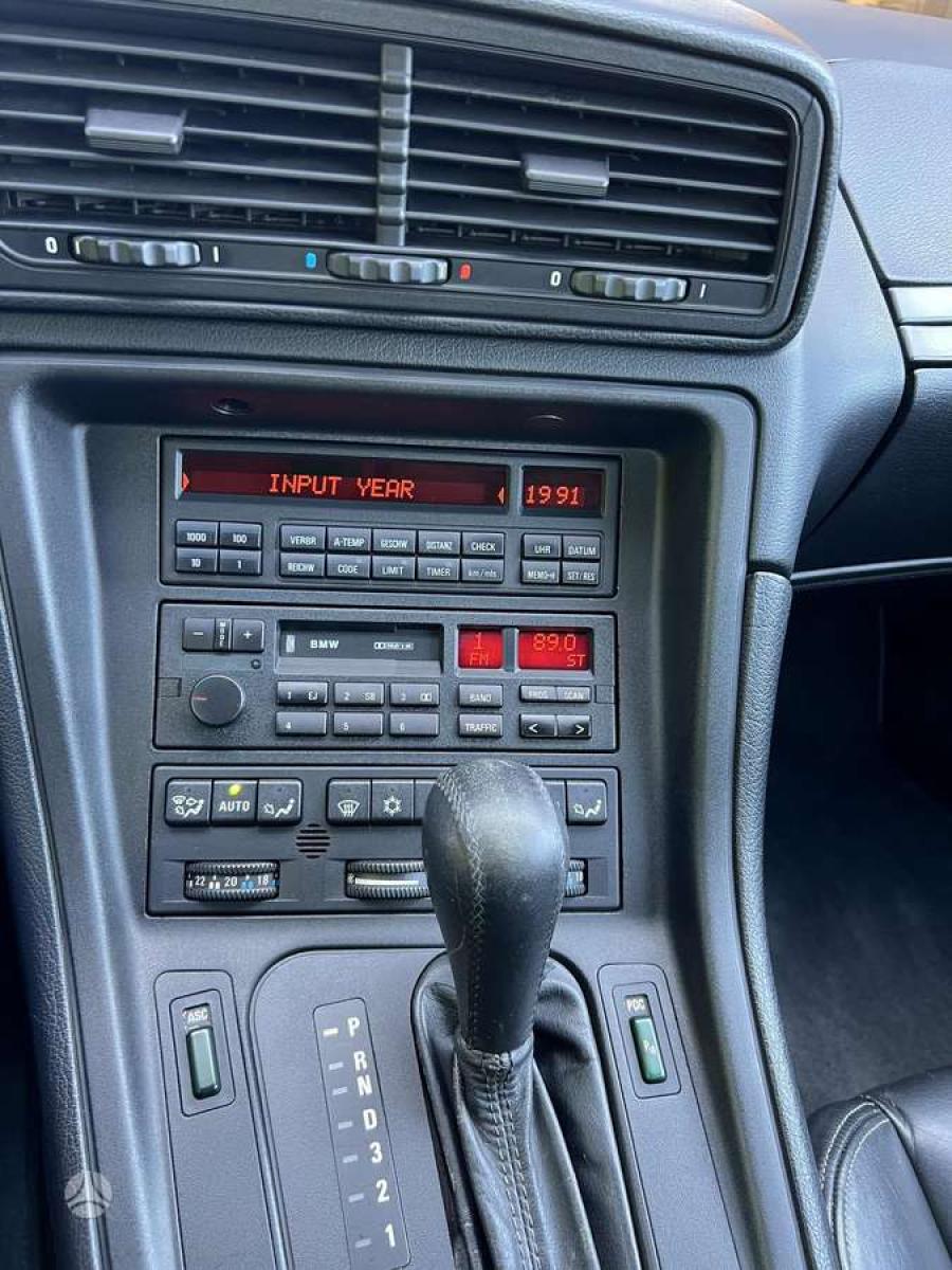 Grey BMW 850 1990 in Vilnius, with an engine capacity of 4.99 L and mileage of 135 thousand km for 27100 €, photo 16 on AUTOMOTO.COM.LV