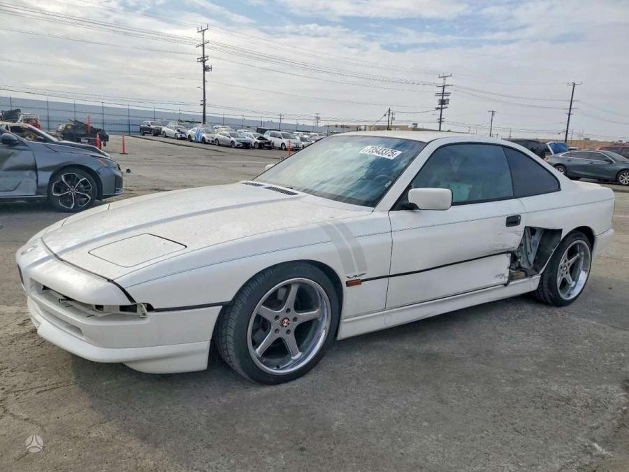 Balts BMW 850 1991 Viļņa, ar dzinēja tilpumu 4.99 L un nobraukumu 100 tūkst. km par 12000 €, foto 2 vietnē AUTOMOTO.COM.LV