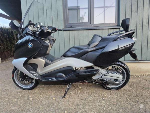 Black BMW C 650GT 2013 in Kursenai, with an engine capacity of 0.65 L and mileage of 30 thousand km for 3399 €, photo 7 on AUTOMOTO.COM.LV