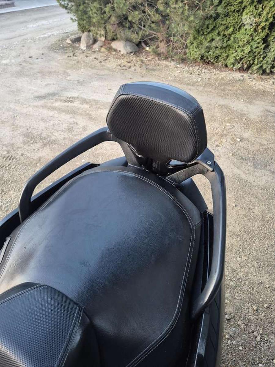 Black BMW C 650GT 2013 in Kursenai, with an engine capacity of 0.65 L and mileage of 30 thousand km for 3399 €, photo 14 on AUTOMOTO.COM.LV