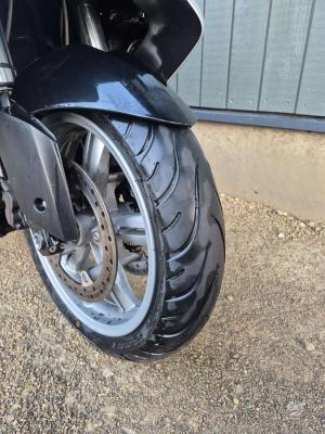 Black BMW C 650GT 2013 in Kursenai, with an engine capacity of 0.65 L and mileage of 30 thousand km for 3399 €, photo 16 on AUTOMOTO.COM.LV