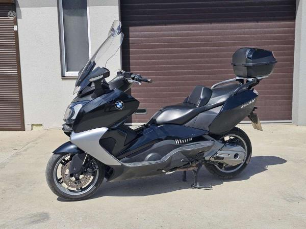 Melns BMW C 650GT 2013 Viļņa, ar dzinēja tilpumu 0.65 L un nobraukumu 34 tūkst. km par 3650 €, foto 1 vietnē AUTOMOTO.COM.LV