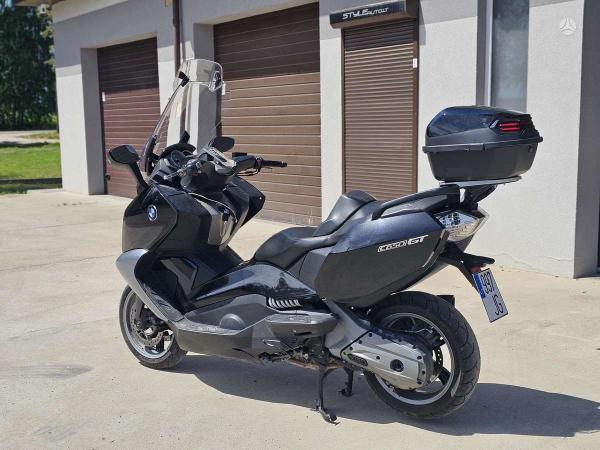 Melns BMW C 650GT 2013 Viļņa, ar dzinēja tilpumu 0.65 L un nobraukumu 34 tūkst. km par 3650 €, foto 2 vietnē AUTOMOTO.COM.LV