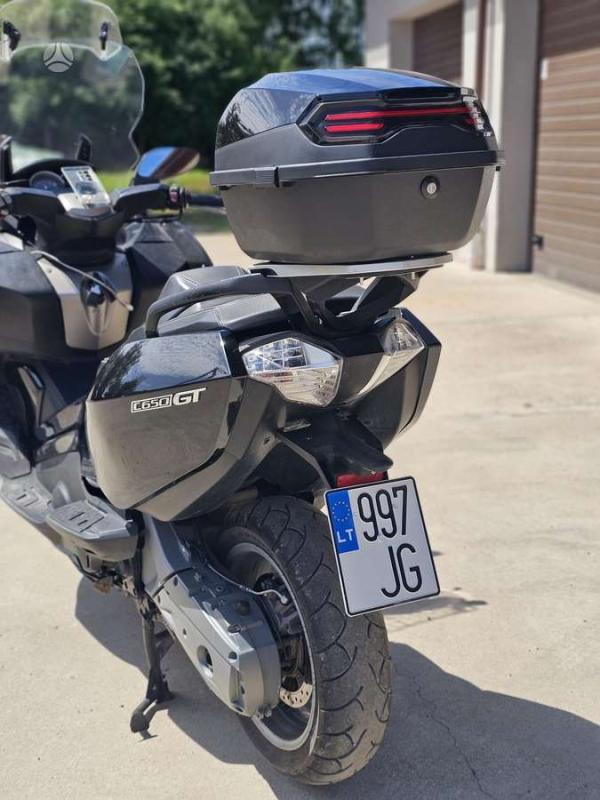 Melns BMW C 650GT 2013 Viļņa, ar dzinēja tilpumu 0.65 L un nobraukumu 34 tūkst. km par 3650 €, foto 4 vietnē AUTOMOTO.COM.LV