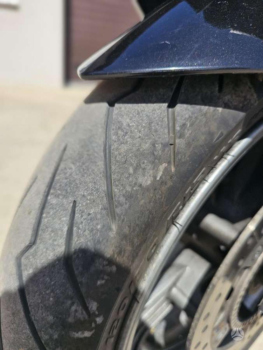 Melns BMW C 650GT 2013 Viļņa, ar dzinēja tilpumu 0.65 L un nobraukumu 34 tūkst. km par 3650 €, foto 16 vietnē AUTOMOTO.COM.LV