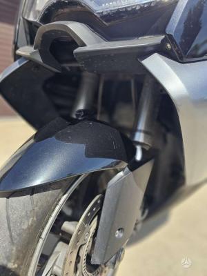 Melns BMW C 650GT 2013 Viļņa, ar dzinēja tilpumu 0.65 L un nobraukumu 34 tūkst. km par 3650 €, foto 17 vietnē AUTOMOTO.COM.LV