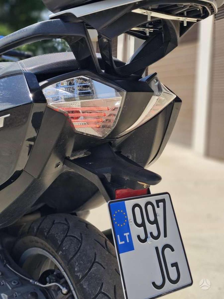Melns BMW C 650GT 2013 Viļņa, ar dzinēja tilpumu 0.65 L un nobraukumu 34 tūkst. km par 3650 €, foto 23 vietnē AUTOMOTO.COM.LV