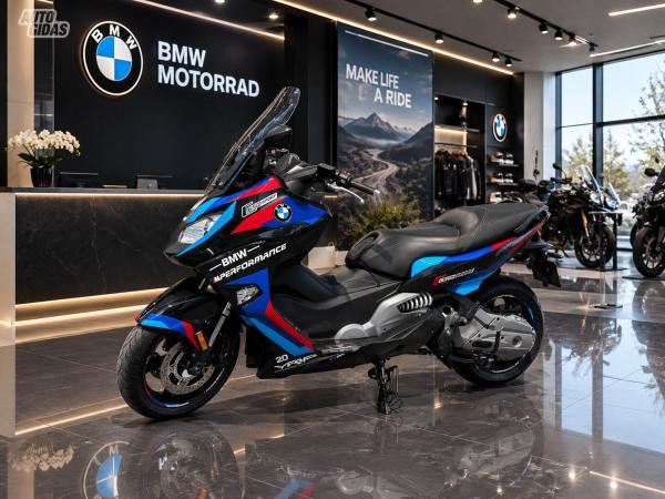 Melns BMW C 650GT 2016 Kauņa, ar dzinēja tilpumu 0.65 L un nobraukumu 32 tūkst. km par 4300 €, foto 1 vietnē AUTOMOTO.COM.LV