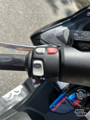 Black BMW C 650GT 2016 in Kaunas, with an engine capacity of 0.65 L and mileage of 32 thousand km for 4300 €, photo 16 on AUTOMOTO.COM.LV