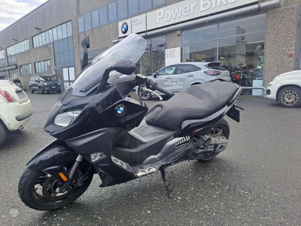 Black BMW C 650GT 2017 in Panevezys, with an engine capacity of 0.65 L and mileage of 33 thousand km for 4200 €, photo 1 on AUTOMOTO.COM.LV