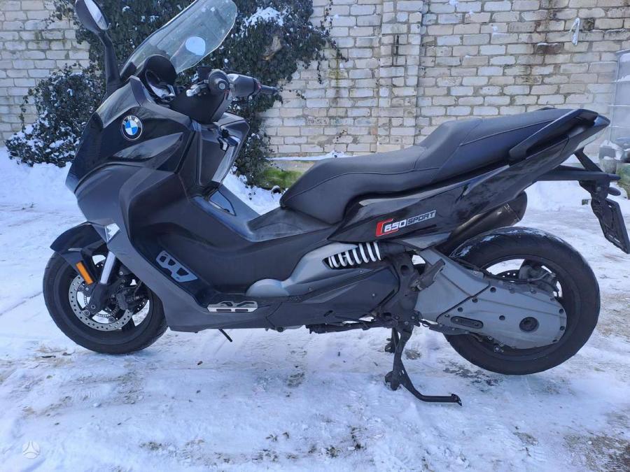 Melns BMW C 650GT 2017 Panevēža, ar dzinēja tilpumu 0.65 L un nobraukumu 34 tūkst. km par 4200 €, foto 6 vietnē AUTOMOTO.COM.LV