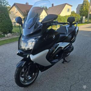 Black BMW C 650GT 2019 in Kelme, with an engine capacity of 0.65 L and mileage of 33 thousand km for 3000 €, photo  on AUTOMOTO.COM.LV