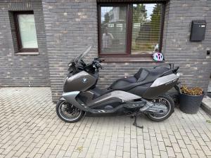 Brūns BMW C 650GT 2014 Viļņa, ar dzinēja tilpumu 0.65 L un nobraukumu 10 tūkst. km par 4700 €, foto  vietnē AUTOMOTO.COM.LV