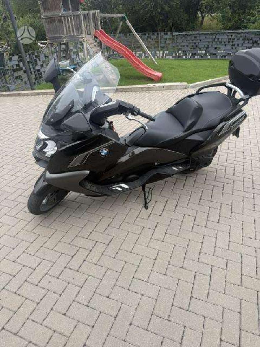 Brown BMW C 650GT 2018 in Kaunas, with an engine capacity of 0.65 L and mileage of 28 thousand km for 5500 €, photo 3 on AUTOMOTO.COM.LV
