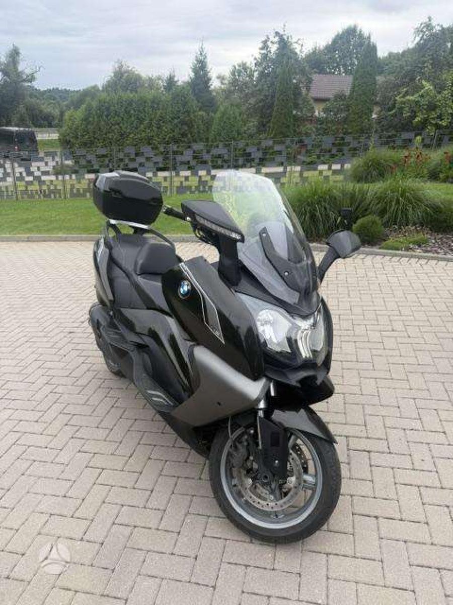 Brown BMW C 650GT 2018 in Kaunas, with an engine capacity of 0.65 L and mileage of 28 thousand km for 5500 €, photo 6 on AUTOMOTO.COM.LV