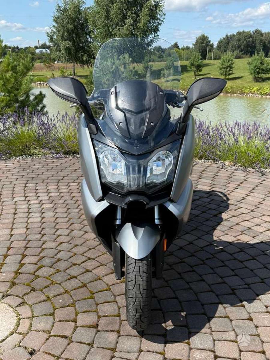 Grey BMW C 650GT 2014 in Panevezys, with an engine capacity of 0.65 L and mileage of 29 thousand km for 3070 €, photo 1 on AUTOMOTO.COM.LV