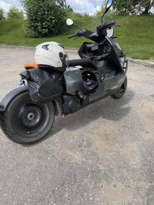 Pelēks BMW CE 04 2022 Palanga, ar dzinēja tilpumu 0.00 L un nobraukumu 12 tūkst. km par 6900 €, foto 5 vietnē AUTOMOTO.COM.LV