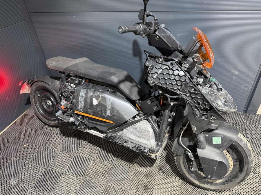 BMW CE 04 2023 in Taurage, with an engine capacity of 0.00 L and mileage of 10 thousand km for 3050 €, photo 3 on AUTOMOTO.COM.LV
