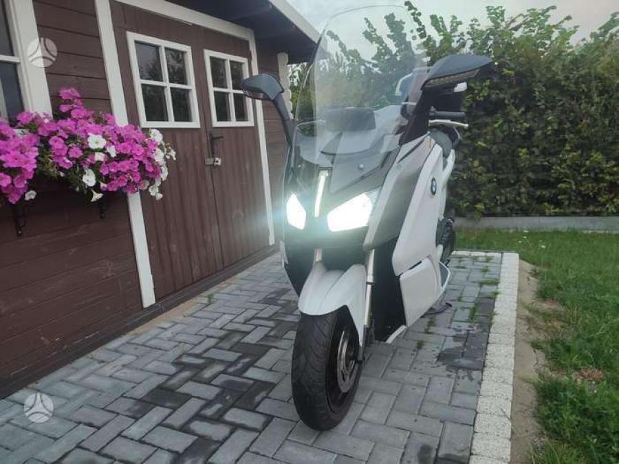 Balts BMW CE 04 2016 Klaipėda, ar dzinēja tilpumu 0.00 L un nobraukumu 7 tūkst. km par 5600 €, foto 11 vietnē AUTOMOTO.COM.LV