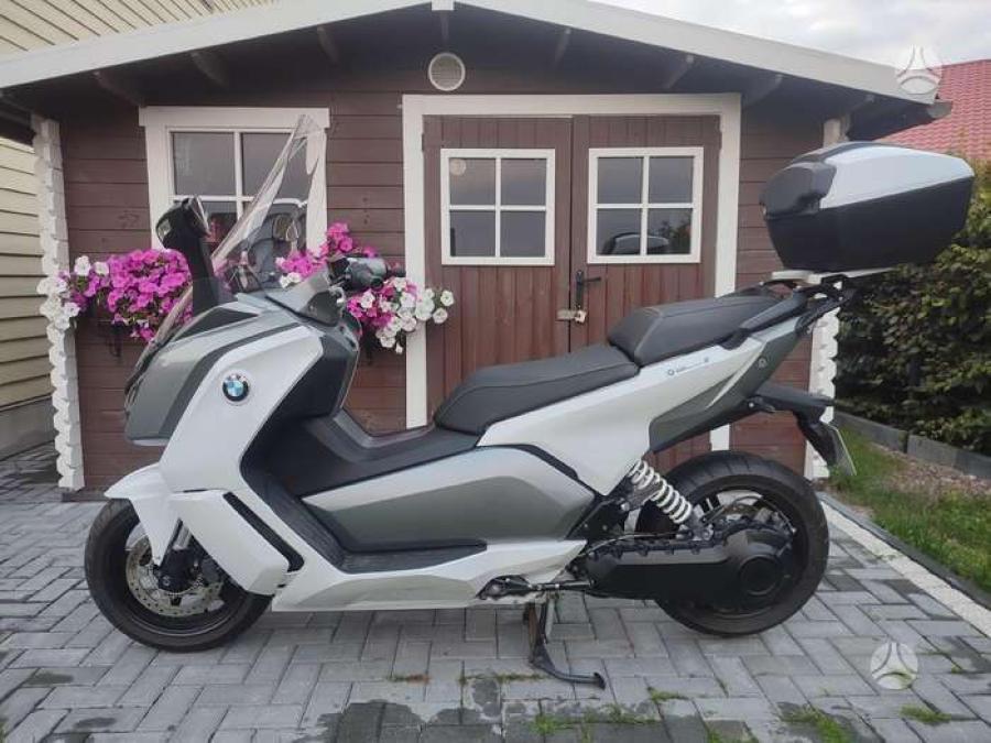 Balts BMW CE 04 2016 Klaipėda, ar dzinēja tilpumu 0.00 L un nobraukumu 7 tūkst. km par 5600 €, foto 13 vietnē AUTOMOTO.COM.LV