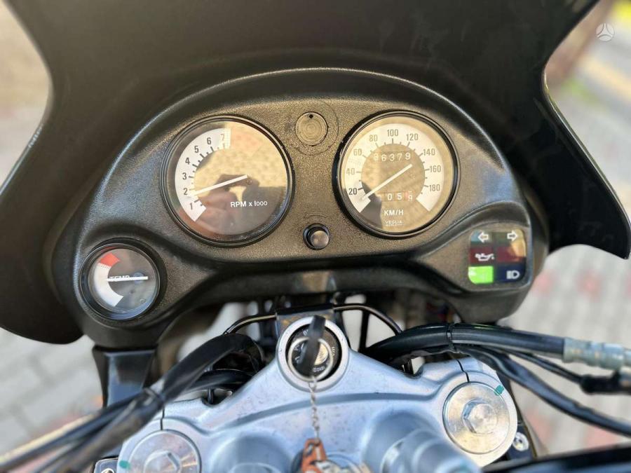 Черный БМВ F 650 1996 в Тельшяй, объемом двигателя 0.65 л и пробегом 36 тыс. км за 1600 €, фото 8 на AUTOMOTO.COM.LV