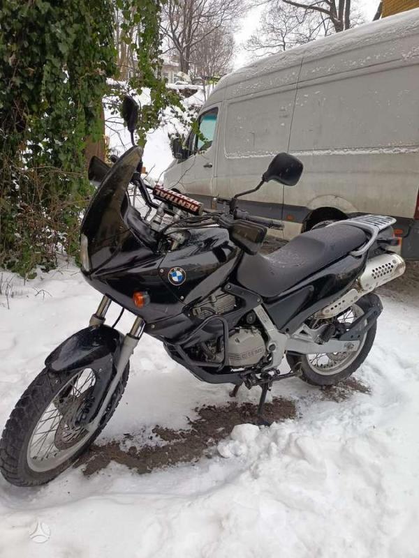 Melns BMW F 650 1998 Viļņa, ar dzinēja tilpumu 0.65 L un nobraukumu 35 tūkst. km par 1350 €, foto 1 vietnē AUTOMOTO.COM.LV