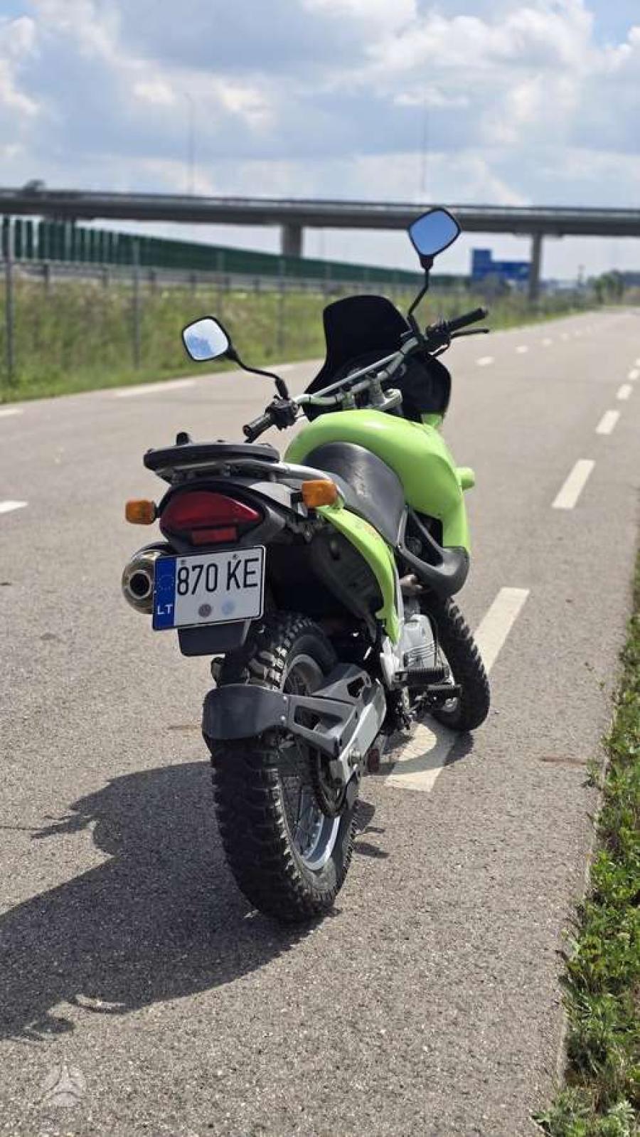 Зеленый БМВ F 650 1996 в Каунас, объемом двигателя 0.65 л и пробегом 49 тыс. км за 1000 €, фото 5 на AUTOMOTO.COM.LV