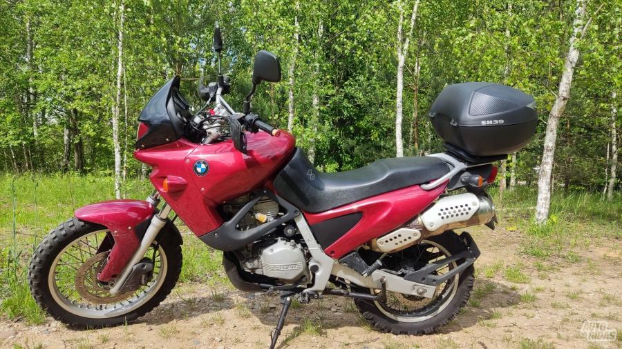 Red BMW F 650 1996 in Vilnius, with an engine capacity of 0.65 L and mileage of 50 thousand km for 1500 €, photo 1 on AUTOMOTO.COM.LV