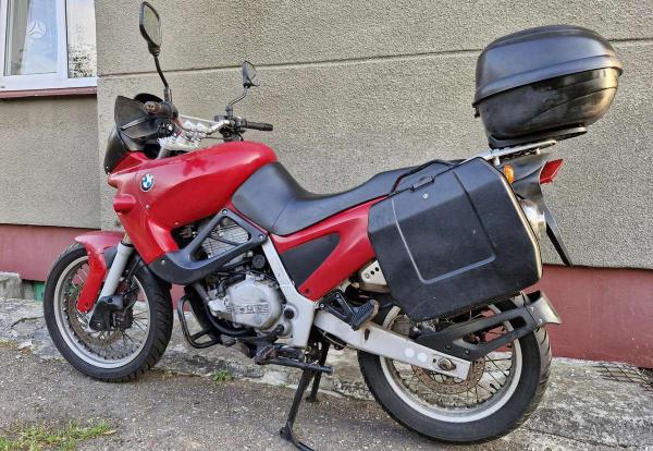 Red BMW F 650 1996 in Kaunas, with an engine capacity of 0.65 L and mileage of 27 thousand km for 1450 €, photo 9 on AUTOMOTO.COM.LV
