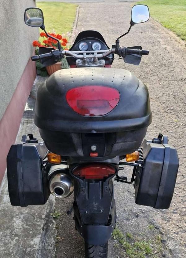 Red BMW F 650 1996 in Kaunas, with an engine capacity of 0.65 L and mileage of 27 thousand km for 1450 €, photo 10 on AUTOMOTO.COM.LV