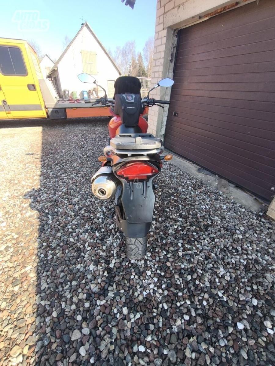 Красный БМВ F 650 1997 в Шакяй, объемом двигателя 0.65 л и пробегом 35 тыс. км за 1750 €, фото 19 на AUTOMOTO.COM.LV
