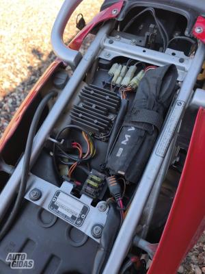 Красный БМВ F 650 1997 в Шакяй, объемом двигателя 0.65 л и пробегом 35 тыс. км за 1750 €, фото 6 на AUTOMOTO.COM.LV