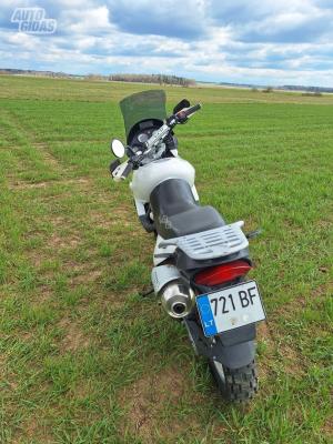 Balts BMW F 650 1997 Jonava, ar dzinēja tilpumu 0.65 L un nobraukumu 76 tūkst. km par 1550 €, foto 8 vietnē AUTOMOTO.COM.LV
