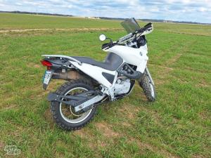 Balts BMW F 650 1997 Jonava, ar dzinēja tilpumu 0.65 L un nobraukumu 76 tūkst. km par 1550 €, foto 9 vietnē AUTOMOTO.COM.LV