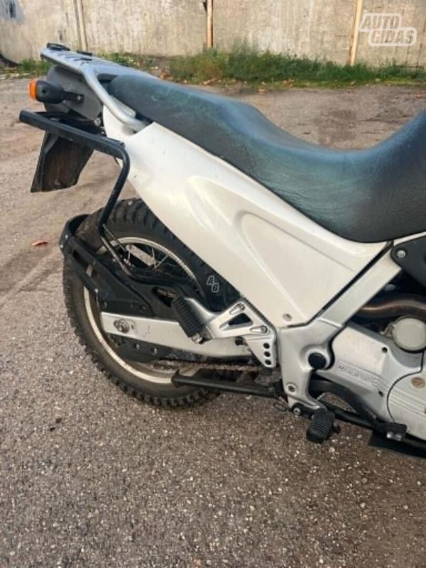 Balts BMW F 650 1999 Viļņa, ar dzinēja tilpumu 0.65 L un nobraukumu 78 tūkst. km par 1350 €, foto 5 vietnē AUTOMOTO.COM.LV