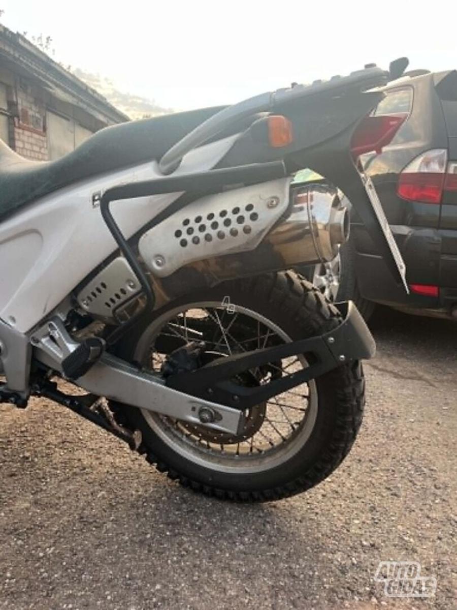 Balts BMW F 650 1999 Viļņa, ar dzinēja tilpumu 0.65 L un nobraukumu 78 tūkst. km par 1350 €, foto 9 vietnē AUTOMOTO.COM.LV