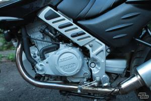 Melns BMW F 650CS 2005 Viļņa, ar dzinēja tilpumu 0.65 L un nobraukumu 18 tūkst. km par 1800 €, foto 8 vietnē AUTOMOTO.COM.LV