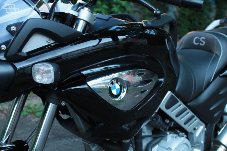 Melns BMW F 650CS 2005 Viļņa, ar dzinēja tilpumu 0.65 L un nobraukumu 18 tūkst. km par 1800 €, foto 9 vietnē AUTOMOTO.COM.LV