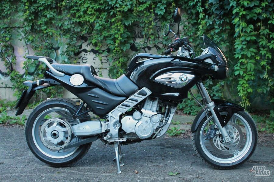 Black BMW F 650CS 2005 in Vilnius, with an engine capacity of 0.65 L and mileage of 18 thousand km for 1700 €, photo 1 on AUTOMOTO.COM.LV