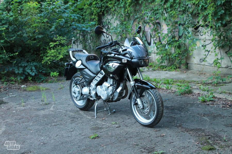 Black BMW F 650CS 2005 in Vilnius, with an engine capacity of 0.65 L and mileage of 18 thousand km for 1700 €, photo 13 on AUTOMOTO.COM.LV