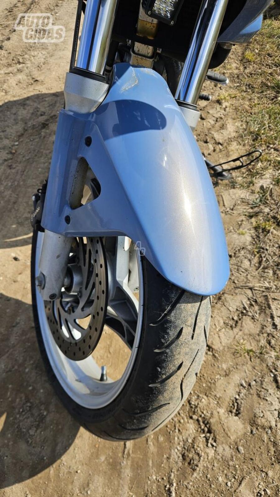 Zils BMW F 650CS 2002 Panevēža, ar dzinēja tilpumu 0.00 L un nobraukumu 31 tūkst. km par 1500 €, foto 9 vietnē AUTOMOTO.COM.LV
