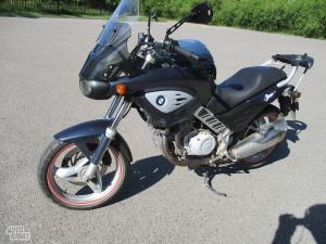 Blue BMW F 650CS 2004 in Kaunas, with an engine capacity of 0.65 L and mileage of 39 thousand km for 1449 €, photo 5 on AUTOMOTO.COM.LV