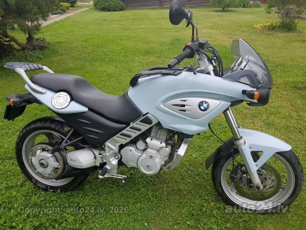 Серый БМВ F 650CS 2002 в Таллин, объемом двигателя 0.65 л и пробегом 50 тыс. км за 1984 €, фото 1 на AUTOMOTO.COM.LV