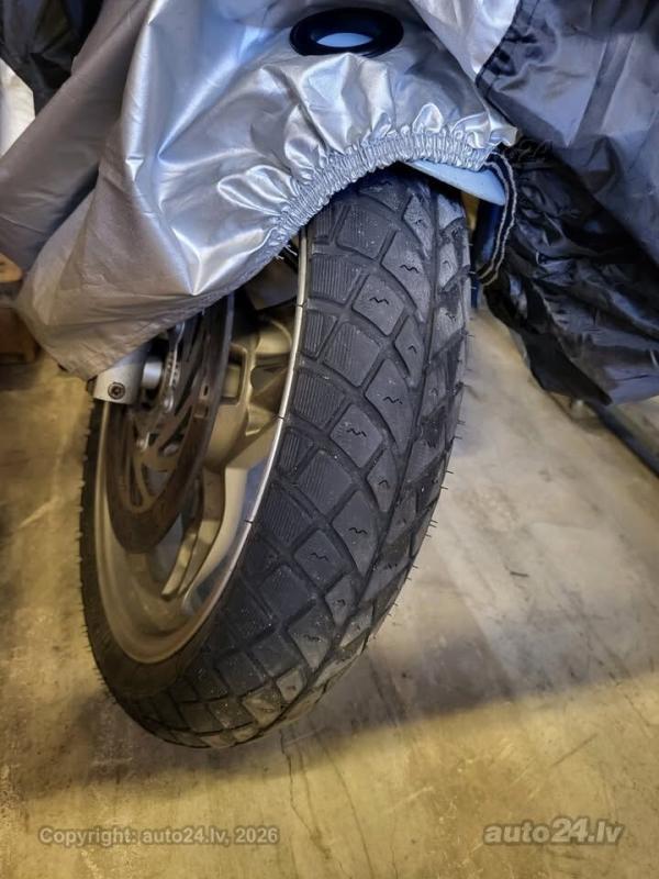 Серый БМВ F 650CS 2002 в Таллин, объемом двигателя 0.65 л и пробегом 50 тыс. км за 1984 €, фото 5 на AUTOMOTO.COM.LV
