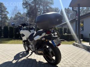 BMW F 650CS 2002 in Riga, with an engine capacity of 0.65 L and mileage of 0 thousand km for 1900 €, photo 4 on AUTOMOTO.COM.LV
