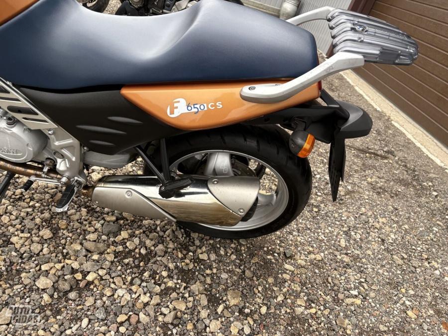 BMW F 650CS 2002 Kelmė, ar dzinēja tilpumu 0.65 L un nobraukumu 17 tūkst. km par 915 €, foto 10 vietnē AUTOMOTO.COM.LV