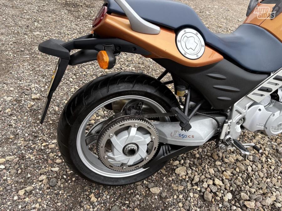 BMW F 650CS 2002 Kelmė, ar dzinēja tilpumu 0.65 L un nobraukumu 17 tūkst. km par 915 €, foto 12 vietnē AUTOMOTO.COM.LV